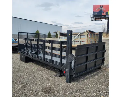 FORD 17' steel flatbed with liftgate Flatbed OEM# T-92205 in Dorr, MI $2,000.00 #906-10024