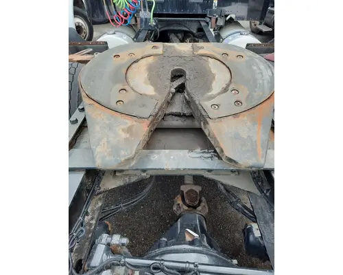 JOST AIR SLIDE FIFTH WHEEL OEM# JSK37UWB-A8PX16 in Spokane Valley, WA $950.00 #2196045