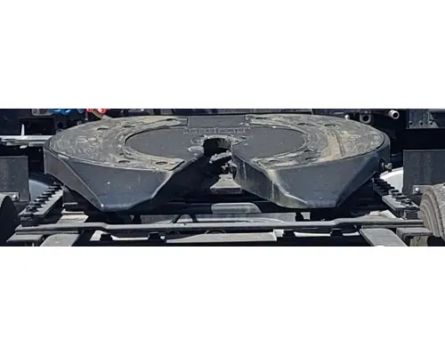 KENWORTH T680 Fifth Wheel OEM# JSK37UWB-A8PX16 in SPOKANE, WA #6434