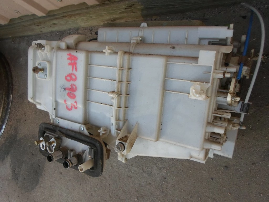 HINO 268 Heater Box in Hudson, CO $450.00 #31041 HINO 268 Heater Box in Hudson, CO $450.00 #31041
