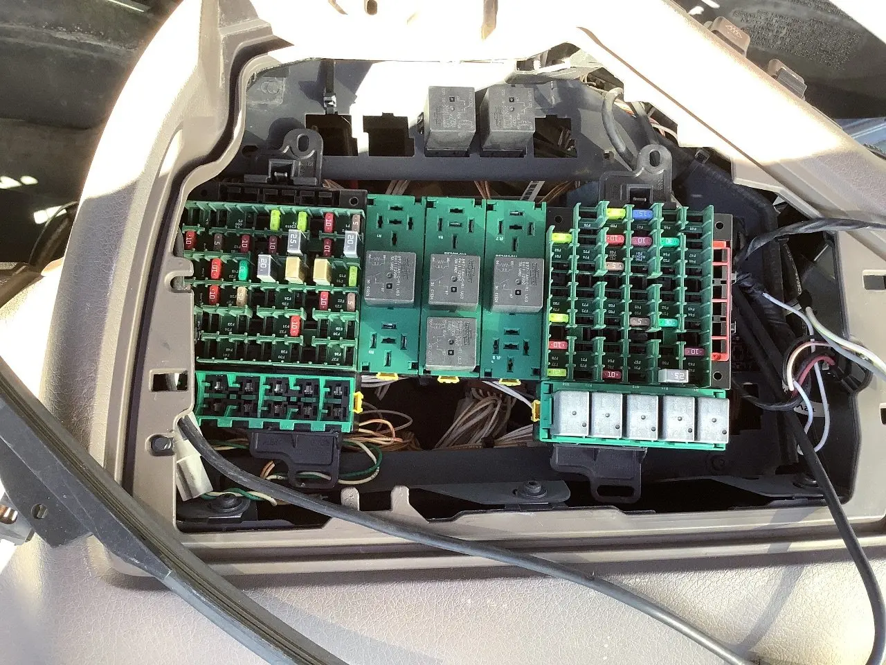 Volvo Trucks Fuse Panel Diagram FUSE BOX VOLVO Truck FH13 Used