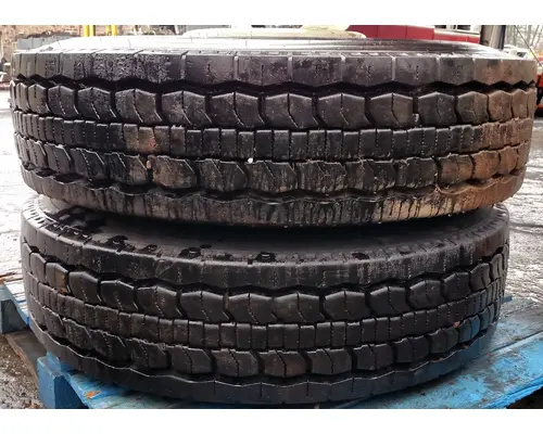 295/75/R22.5 Tire and Rim in Enfield, CT #8595