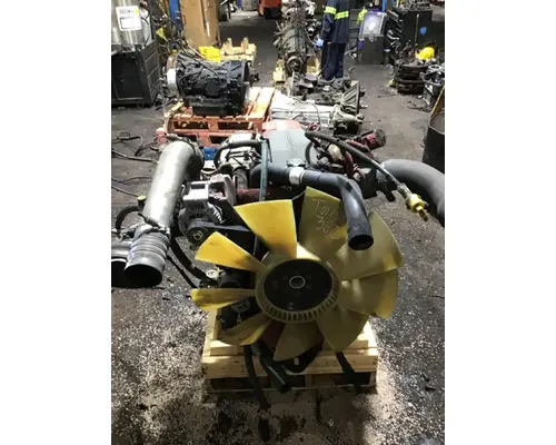 CUMMINS ISB6.7 Engine Assembly in CHICAGO HEIGHTS, IL #67680
