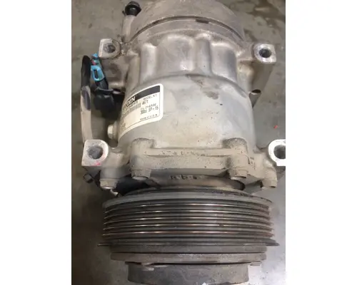 CUMMINS X15 Air Conditioner Compressor OEM# 82768126 in Abbotsford ...