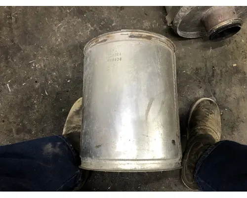 Cummins ISC Exhaust DPF Filter OEM# Q623804 in Council Bluffs, IA #24938199