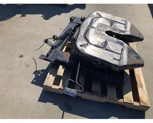 FONTAINE 6000 Series Fifth Wheel OEM# SL6LWB725012 in Dorr, MI $450.00 ...