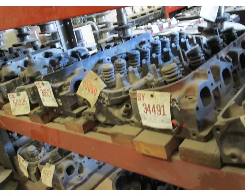 FORD 370 Cylinder Head in Spokane Valley, Wa. $128.00 #R00186178
