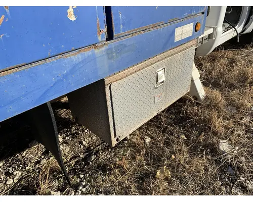 FORD F550 Tool Box in KANSAS CITY, MISSOURI #3021