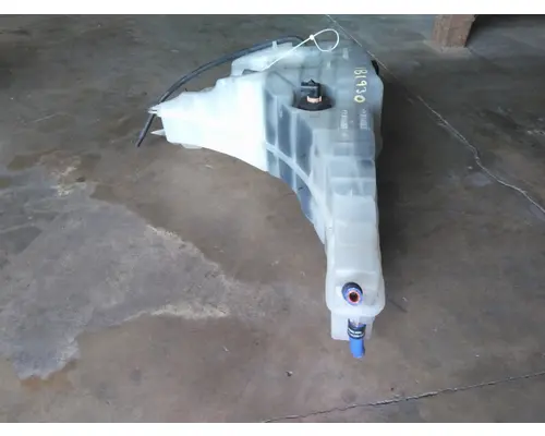 FREIGHTLINER CASCADIA 113 RADIATOR OVERFLOW TANK OEM# A05-25263-00 in ...