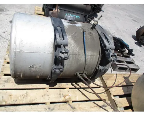 FREIGHTLINER CASCADIA 126 FUEL TANK in Tampa, FL #2181714
