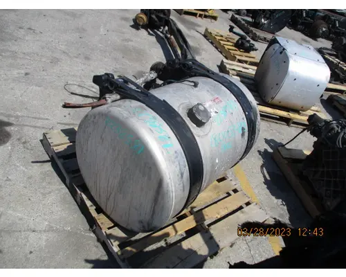 FREIGHTLINER CASCADIA 126 FUEL TANK in Tampa, FL #2238581