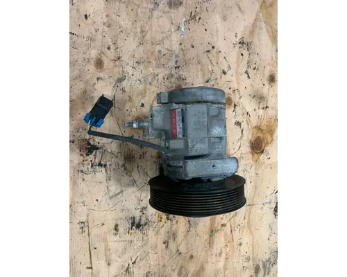 FREIGHTLINER CASCADIA Air Conditioner Compressor OEM# 447260-9770 in ...