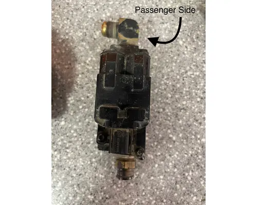 FREIGHTLINER CASCADIA Brackets, Misc. OEM# 4721960370 in Abbotsford ...