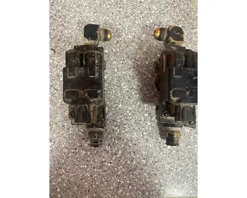 FREIGHTLINER CASCADIA Brackets, Misc. OEM# 4721960370 in Abbotsford ...