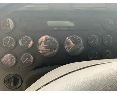 FREIGHTLINER CASCADIA Instrument Cluster in KANSAS CITY, MISSOURI #2378