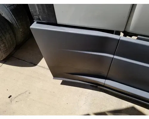 FREIGHTLINER CASCADIA Side Fairing in CRANDALL, TX #71943
