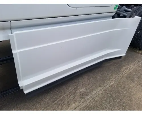 FREIGHTLINER CASCADIA Side Fairing in CRANDALL, TX #74629