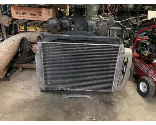 FREIGHTLINER CENTURY CLASS 120 Radiator in AIKEN, SC $450.00 #6321