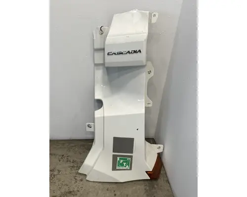 FREIGHTLINER Cascadia Cab Cowl Panel OEM# 1869808000 in Dorr, MI #660-10953