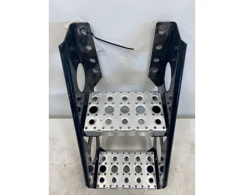 FREIGHTLINER Cascadia Frame Step in Dorr, MI $68.25 #722-10254