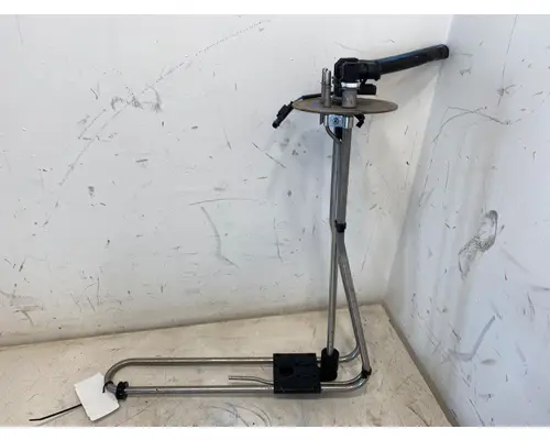 FREIGHTLINER Cascadia Fuel Sending Unit OEM# A0427445000 in Dorr, MI ...