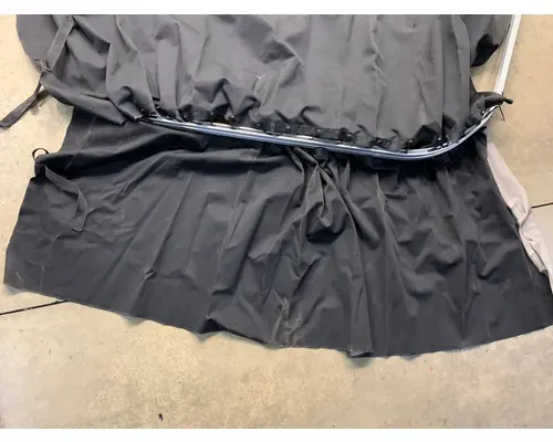 FREIGHTLINER Cascadia Sleeper Curtain in Dorr, MI $150.00 #732-10047