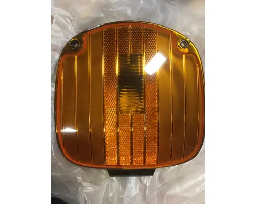 FREIGHTLINER Century Class Headlamp Assembly OEM# A06-21643-000 in ...