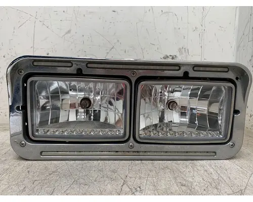 FREIGHTLINER Classic XL Headlight in Dorr, MI $200.00 #611-16756