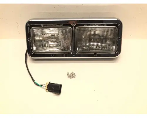 FREIGHTLINER Classic Headlight OEM# 499411539i in Dorr, MI #611-15900