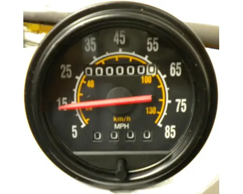 FREIGHTLINER FLD120 CLASSIC GAUGE SPEEDOMETER in Portland, OR #SPD 49864