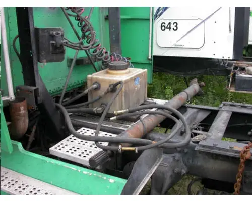 FREIGHTLINER FLD120ST AERO PTO in LINCOLNTON, NC $200.00 #1122