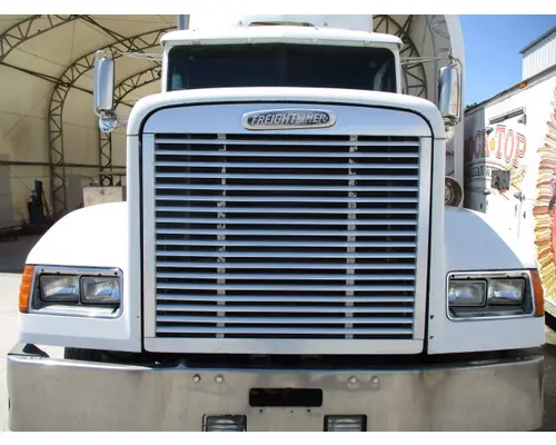 FREIGHTLINER FLD120 HOOD in Tampa, FL #2286543