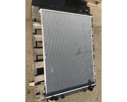 FREIGHTLINER Radiator in Holland, MI #80193