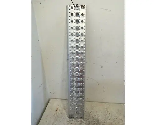 FREIGHTLINER Step in Dorr, MI #723-10615
