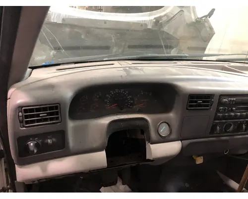 Ford F650 Dash Assembly in Winamac, IN #25451357