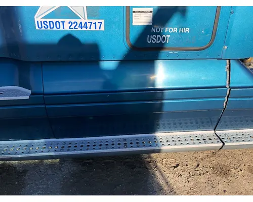 Freightliner C2 Fairing (Side) in London, OH $110.00 #25113334