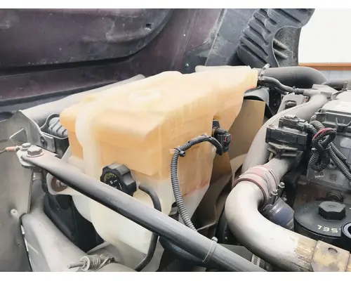 Freightliner CASCADIA Radiator Overflow Bottle / Surge Tank in Council ...