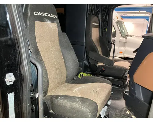 Freightliner CASCADIA Seat (non-Suspension) in Sioux Falls, SD $302.00 ...