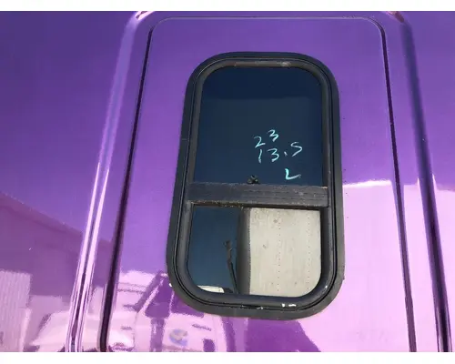 Freightliner CASCADIA Sleeper Window in Spencer, IA $182.00 #25216534