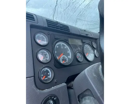 Freightliner Cascadia 125 Instrument Cluster in UCON, ID #121621-1