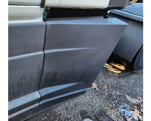 Freightliner Cascadia 126 Side Fairing in Elkton, Maryland $549.97 #P-74078