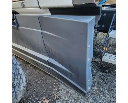 Freightliner Cascadia 126 Side Fairing in Elkton, Maryland $549.97 #P-74078