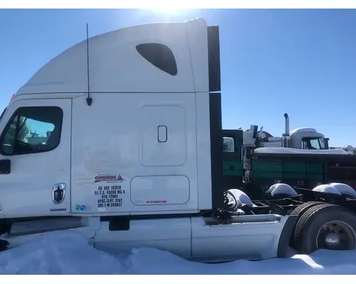 Freightliner Cascadia Side Fairing in UCON, ID #21720-22