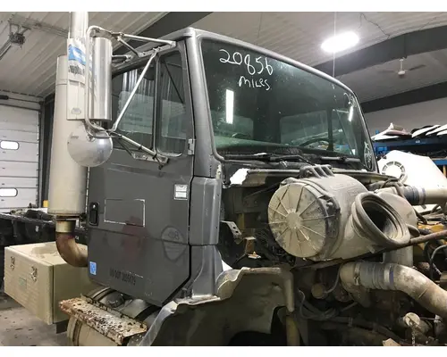Freightliner FL112 Cab Assembly in Sioux Falls, SD #24829292