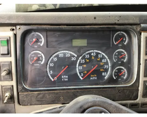 Freightliner FL70 Instrument Cluster in Sioux Falls, SD #24700889