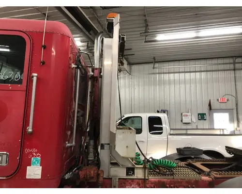 Freightliner FLD120SD Headache Rack (Cab Rack) in Spencer, IA $606.00 ...