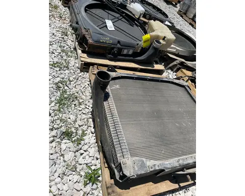 Freightliner FLD Radiator in Blair, NE #7260