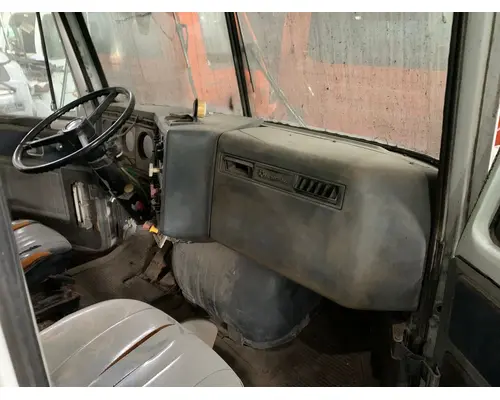 GMC GENERAL Dash Assembly in KANSAS CITY, MISSOURI $500.00 #384