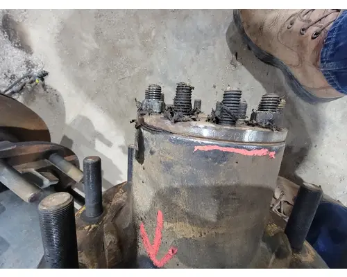 GM 15719 Hub OEM# 15719 in CARTERSVILLE, GA #5345