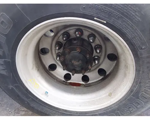 HUB PILOTED - ALUMINUM 22.5 X 8.25 WHEEL in Stockton, CA #2331273